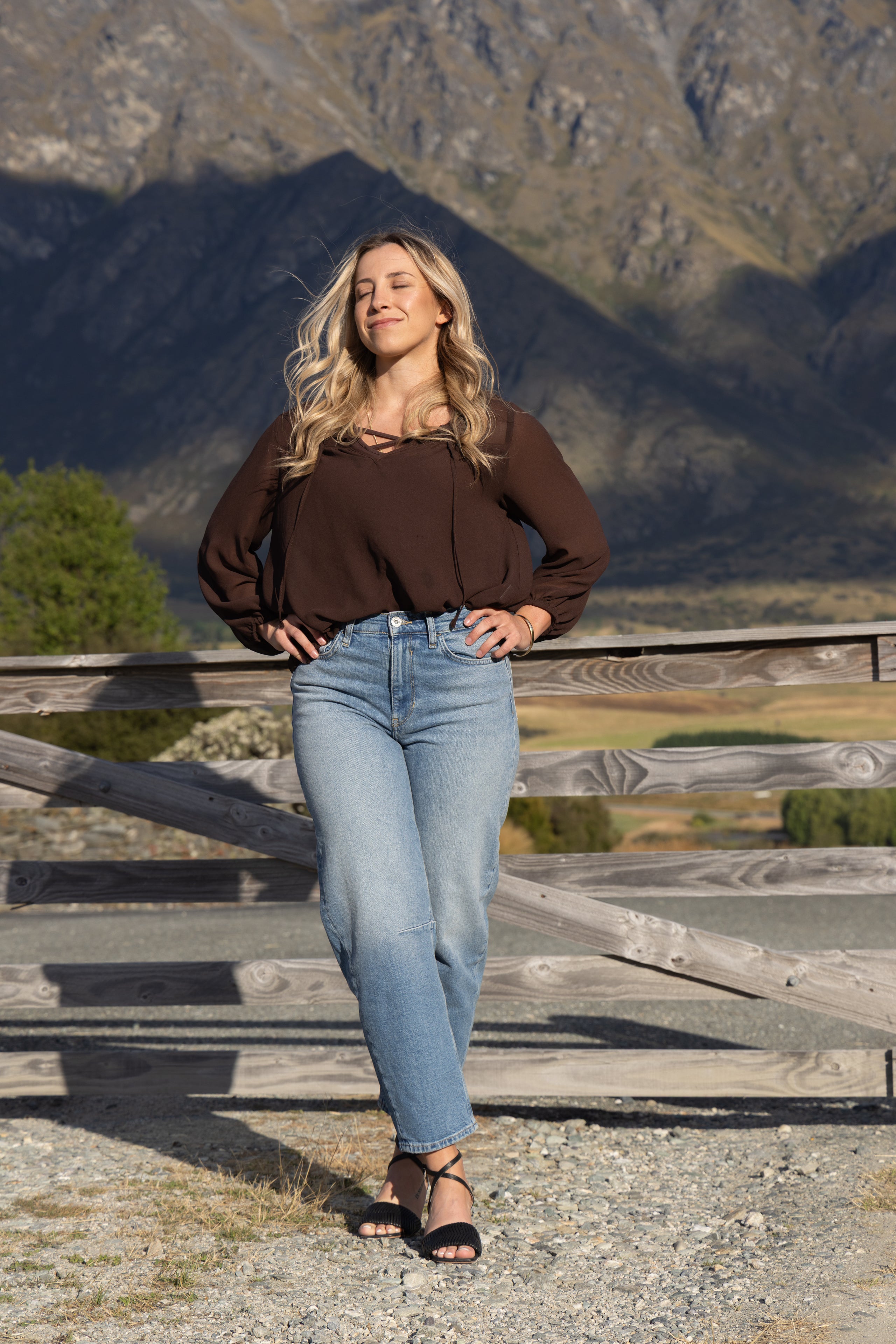 AMY TOP CHOCOLAT – Blank Space