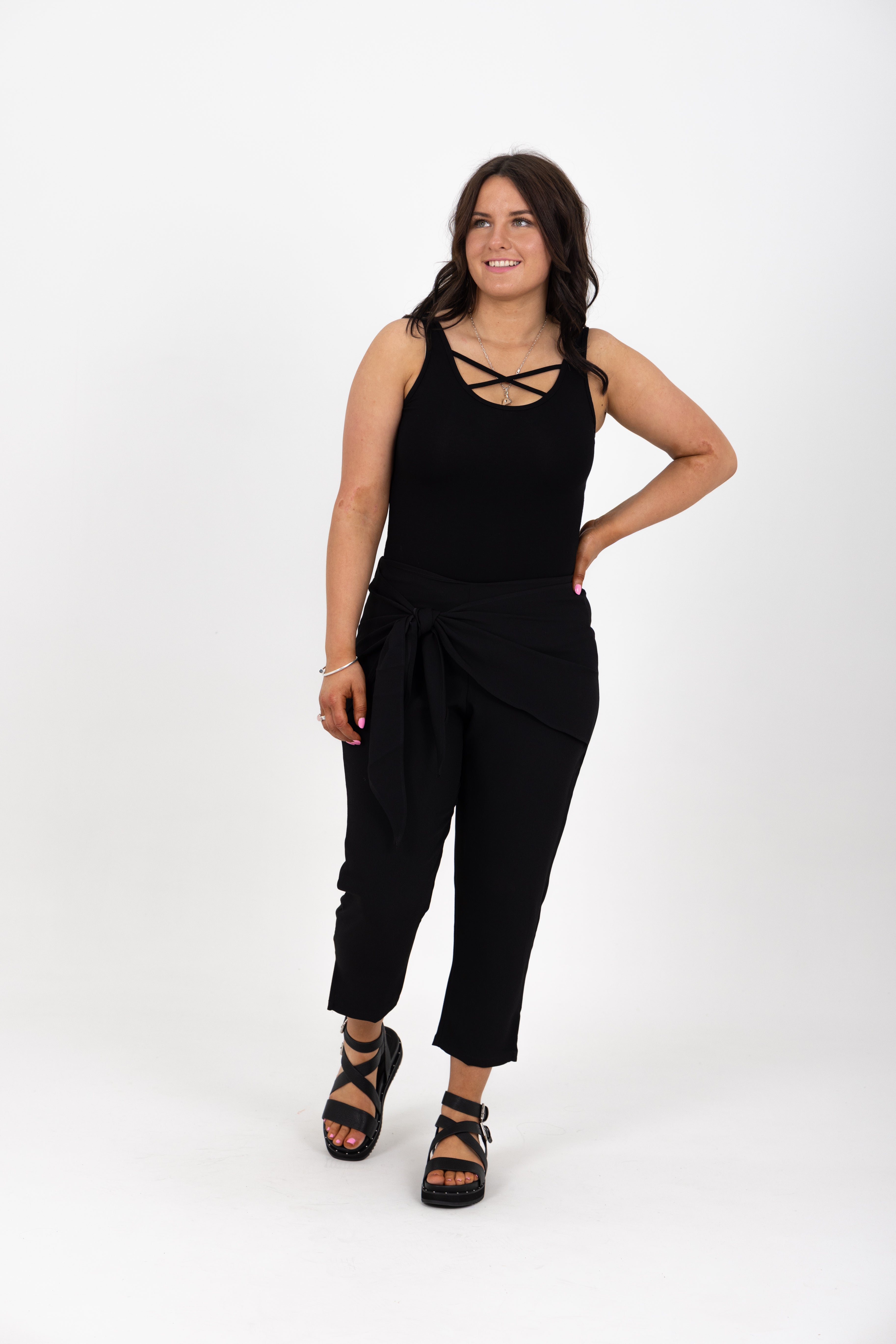 ARIANA TANK BLACK – BLANK SPACE.