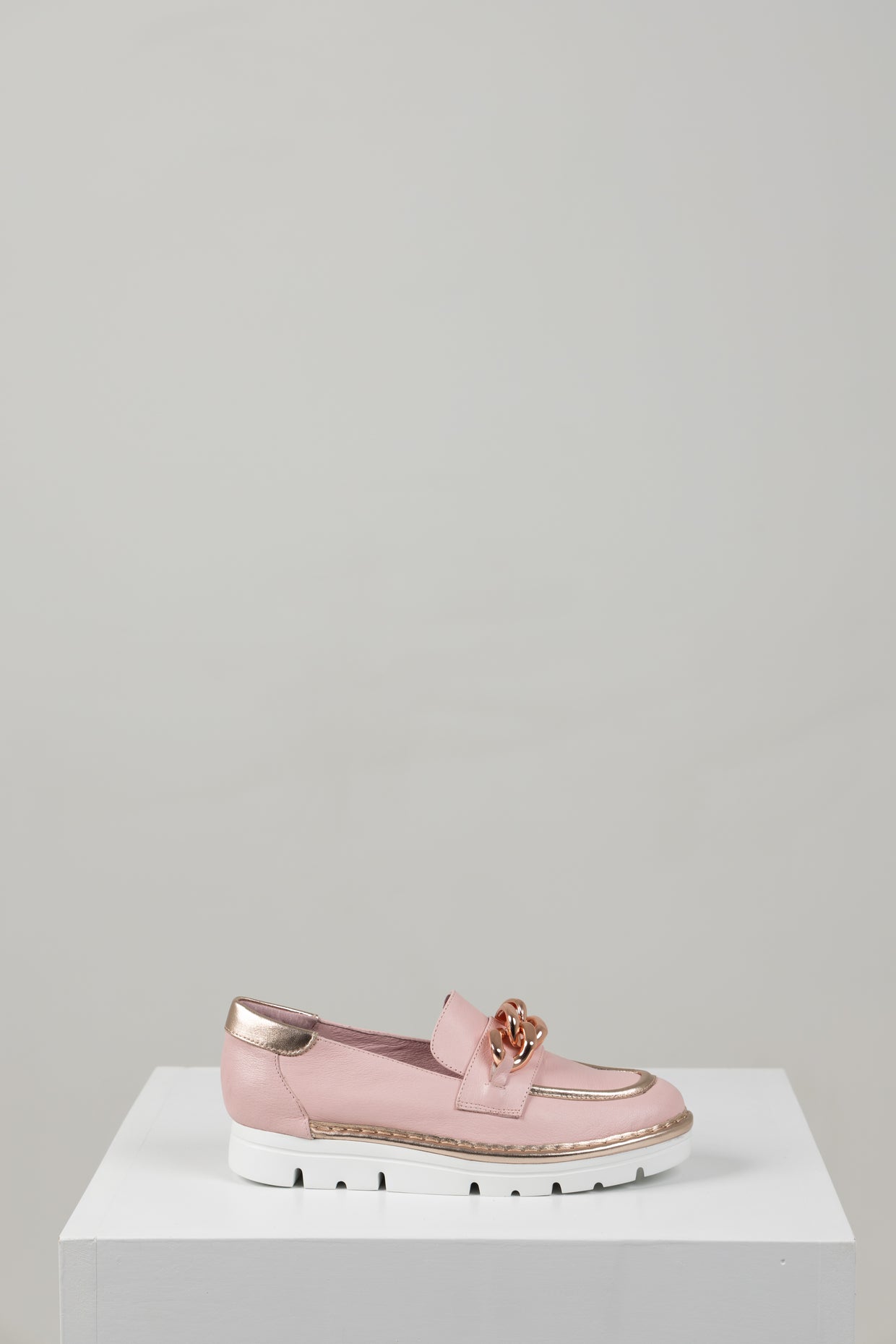 New In – Blank Space